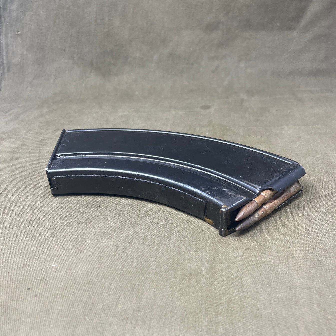 Open media 1 in modal